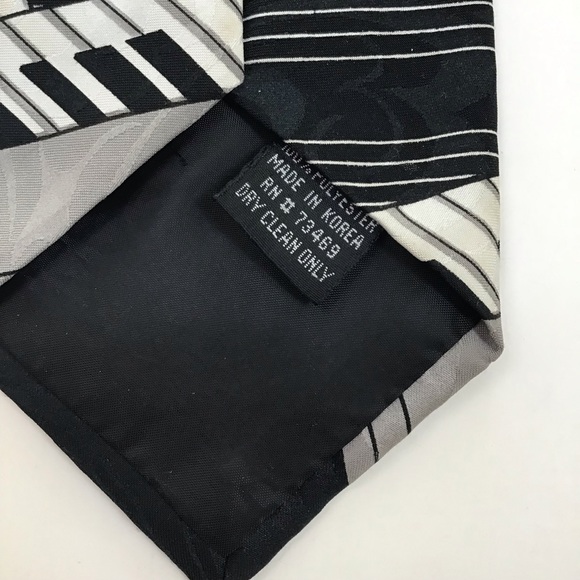 Warner Bros. | Accessories | Vintage 995 Looney Tunes Mania Musical ...